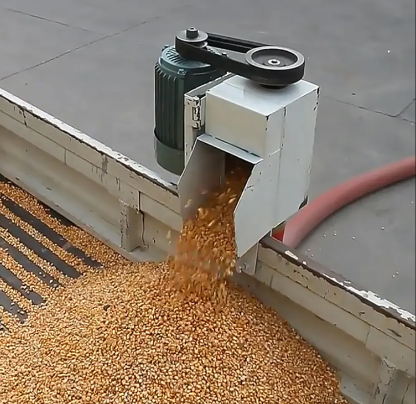 Small Grain Auger - Dahan Conveyor Manufacturer
